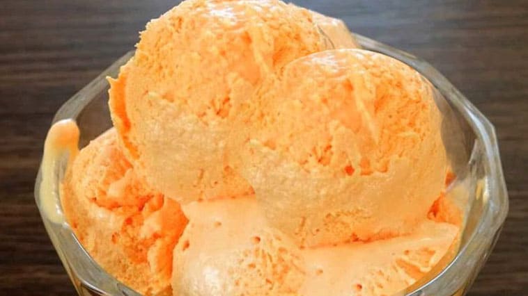 Orangeneis ohne Eismaschine mit Zutaten die jeder zuhause hat ... Orangeneis ohne Eismaschine mit Zutaten die jeder zuhause hat ...